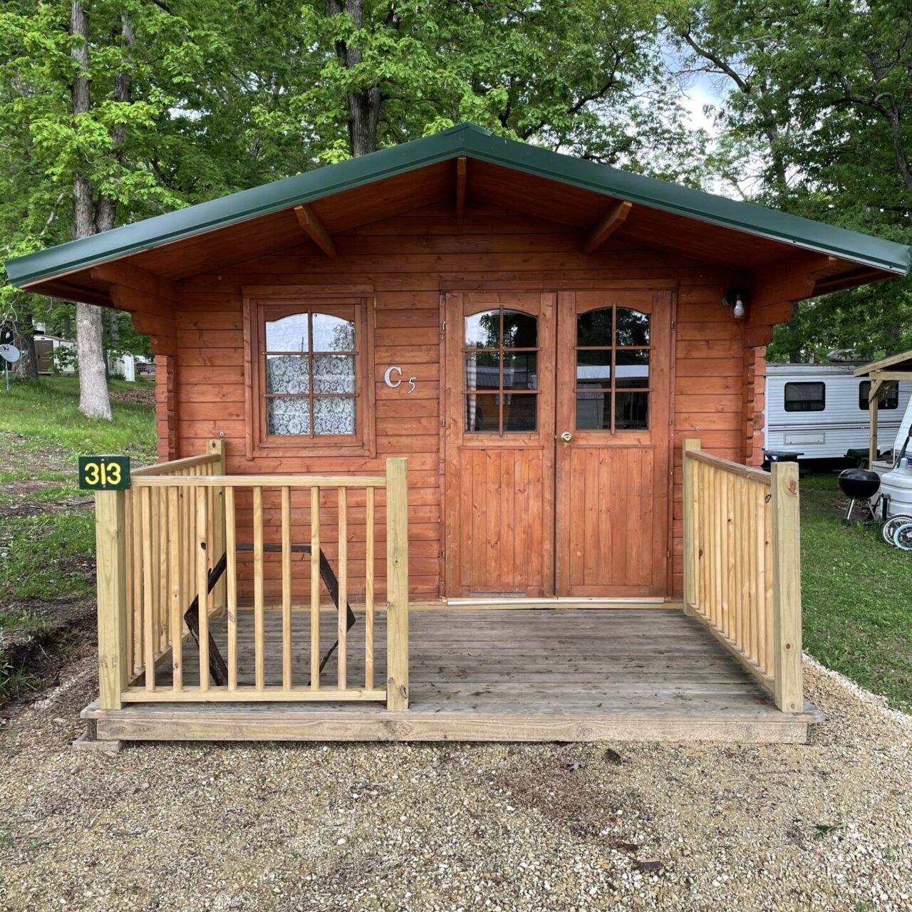 Sleeping Cabins | Champions Riverside Resort