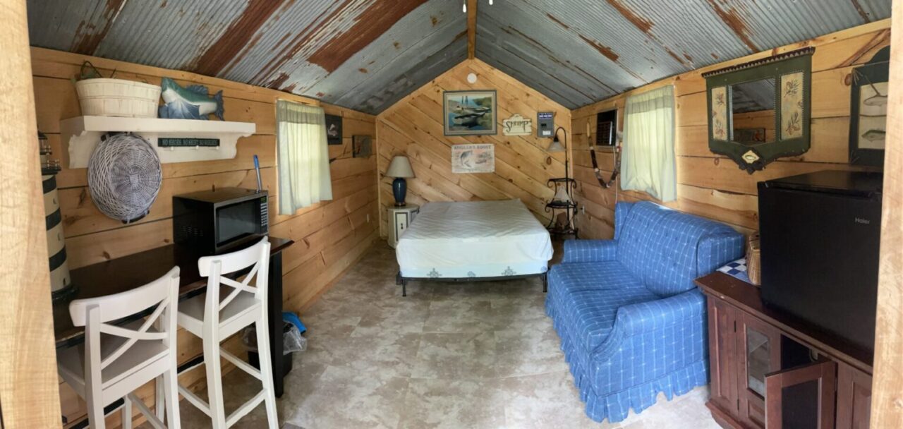 Sleeping Cabins | Champions Riverside Resort